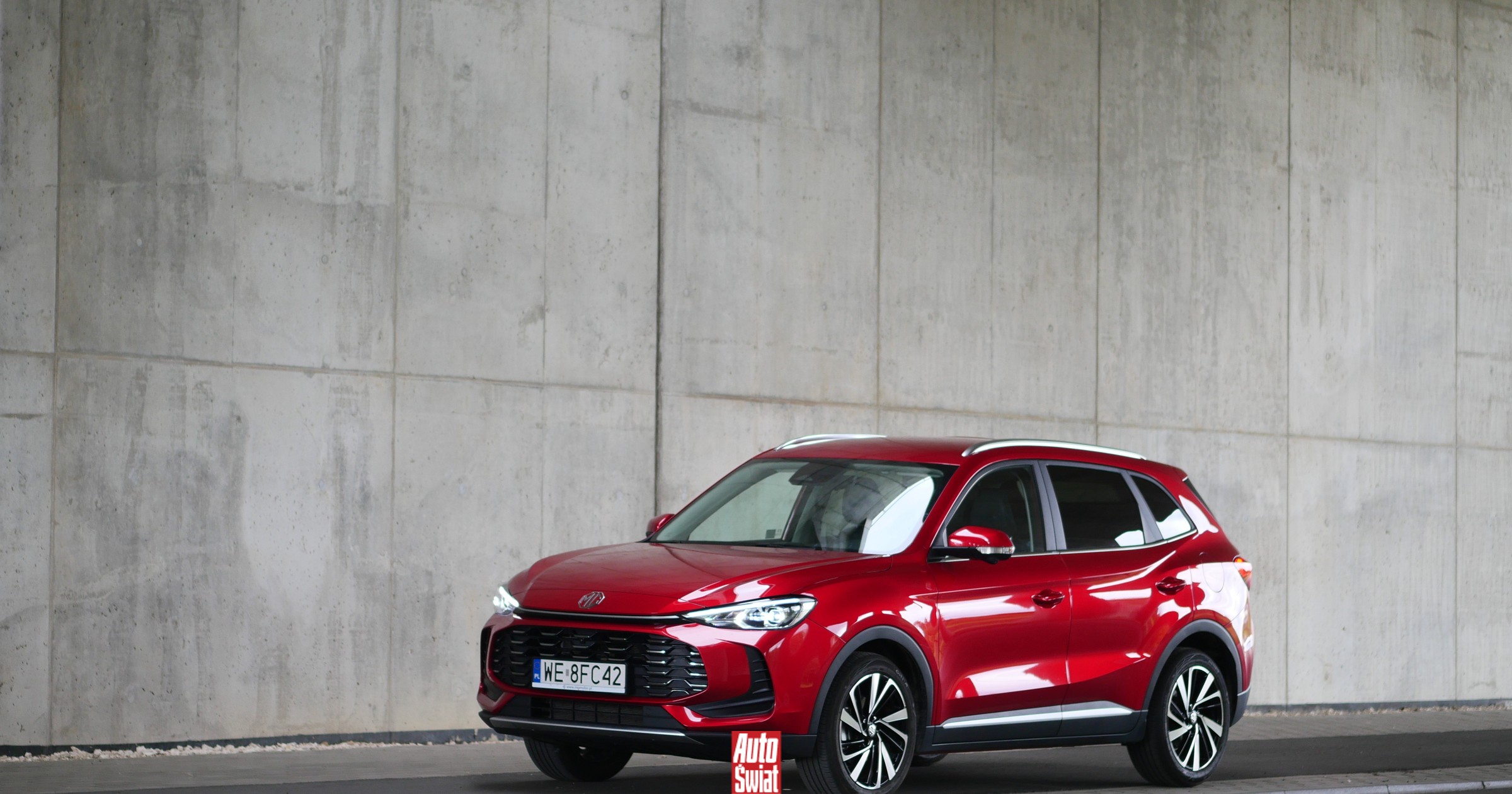 MG ZS Hybrid+ to najtańszy hybrydowy SUV na rynku. Czy warto go kupć?