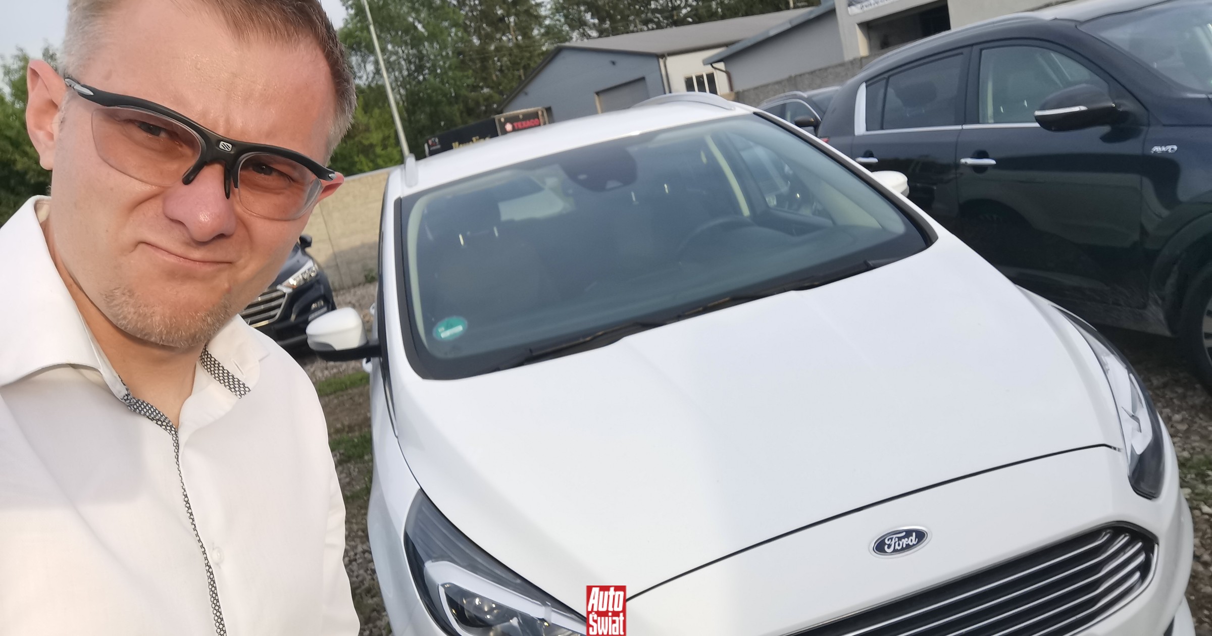 Pojechałem do komisu po "idealnego" Forda. Malował go chyba lakiernik-daltonista