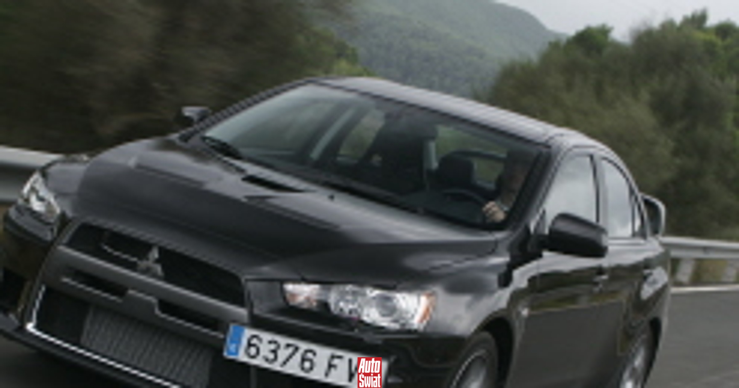 Mitsubishi: przedpremierowa prezentacja Lancera Evo - Auto Świat
