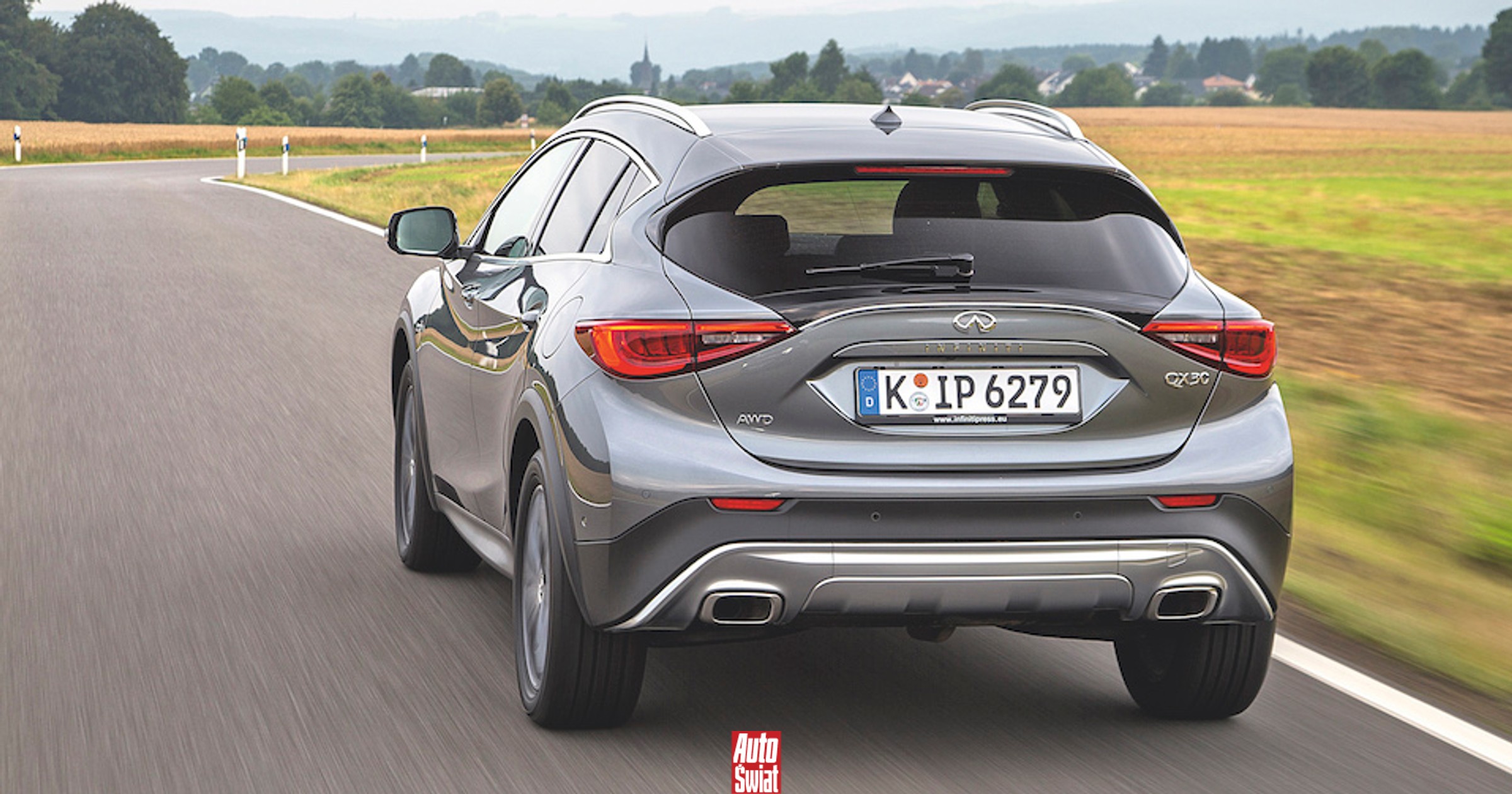 Infiniti QX30 - brat bliźniak GLA - Auto Świat