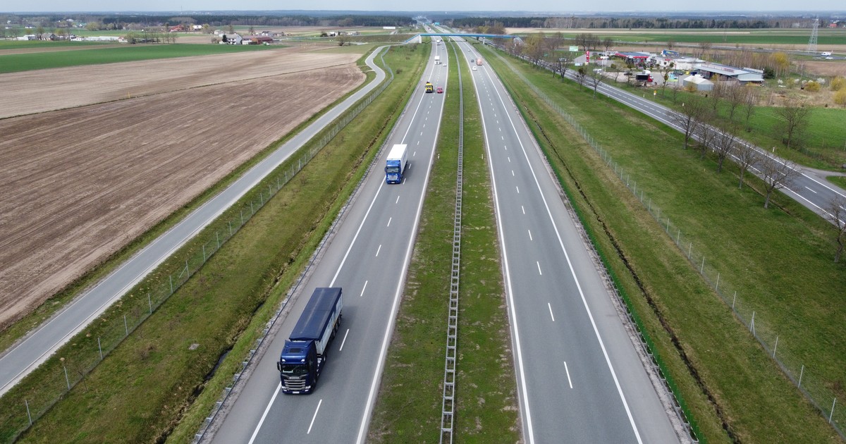 Autostrada A1 "namaszczona" przez premiera Morawieckiego. Tak przebiegała budowa trasy - Auto Świat