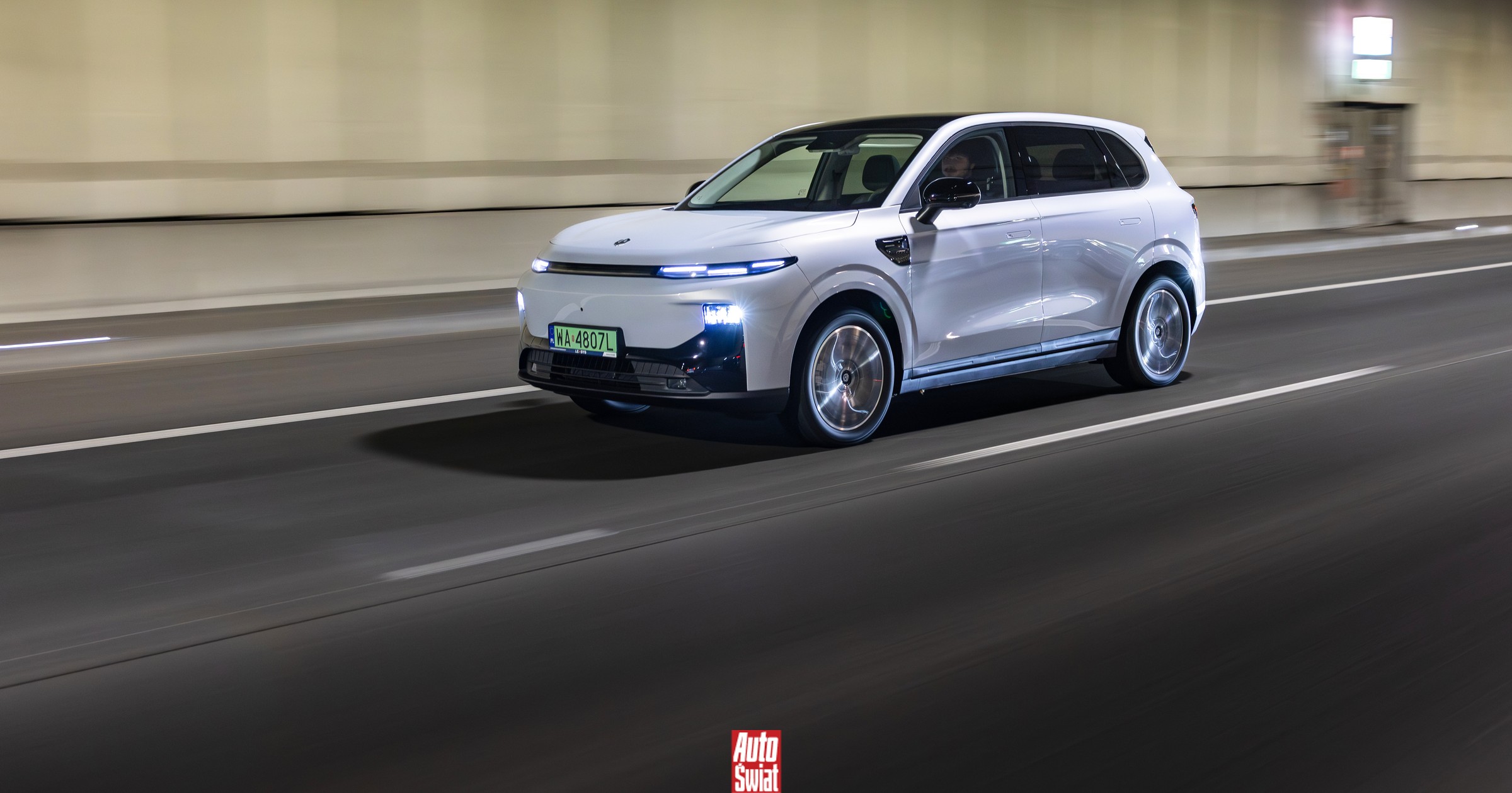 Nowy SUV B10 wjeżdża do Polski. Kosztuje tyle, co miejskie auto, a ma 4 ...