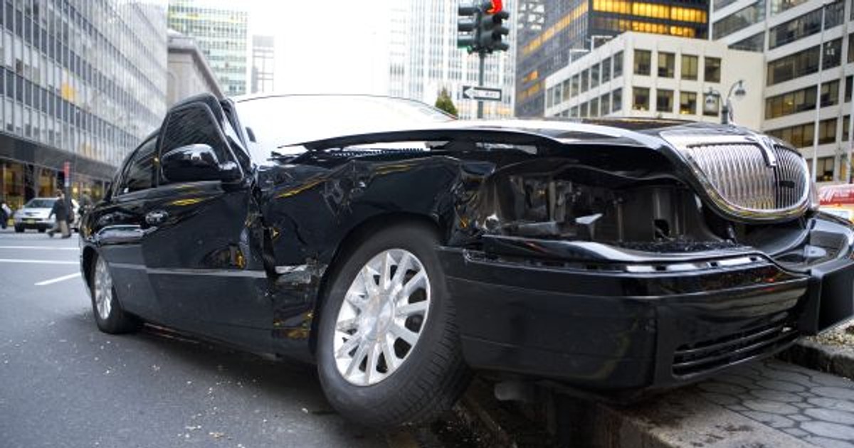 Stłuczka za granicą – jak się zachować? - Auto Świat