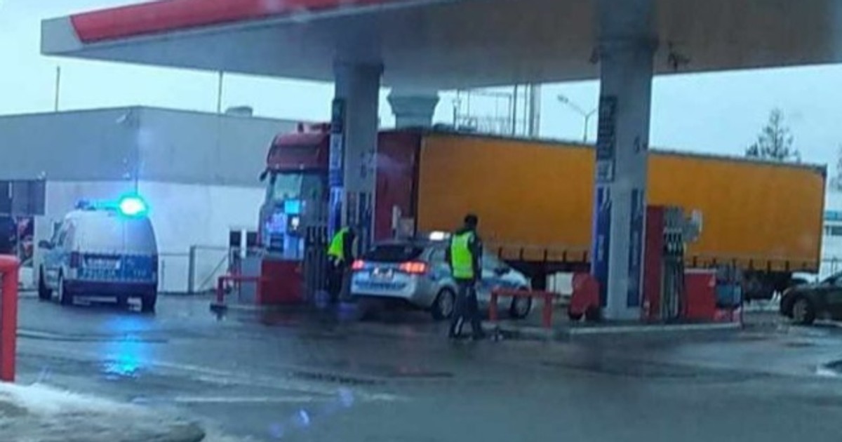 Kierowca tira jechał "od boku do boku". Policjanci zatrzymali go na ...