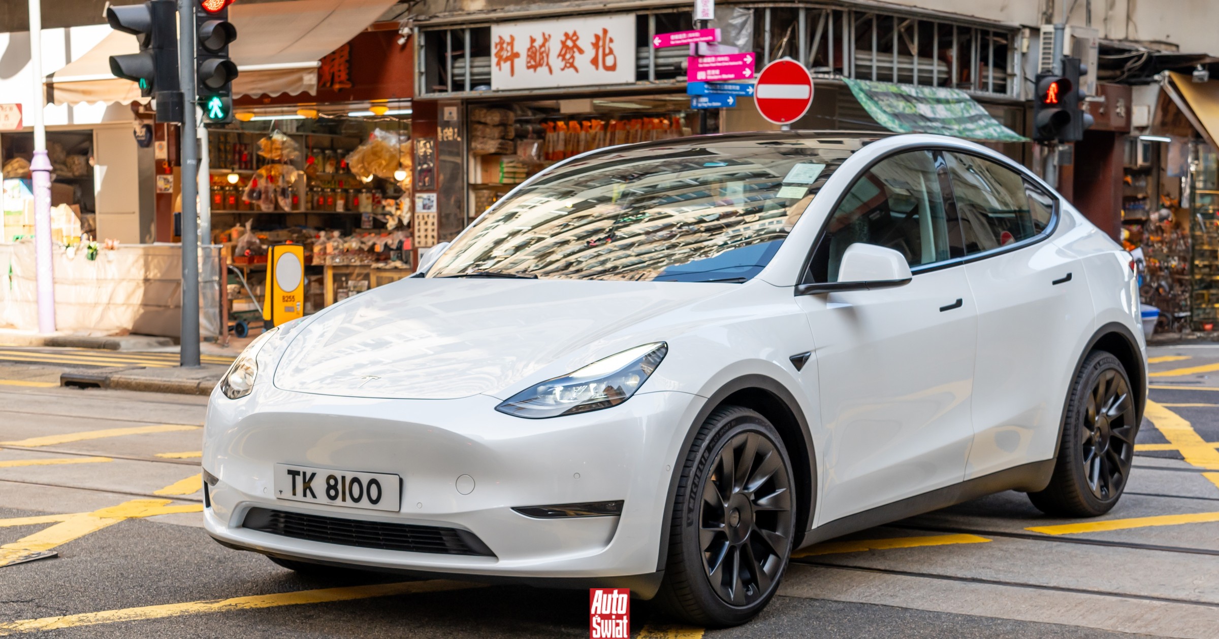 Tesla walczy o życie w Chinach: obniża ceny i daje darmowy kredyt