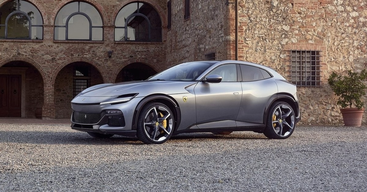 Ferrari Purosangue wbija w fotel nie tylko przyspieszeniem. Znany cenę ...