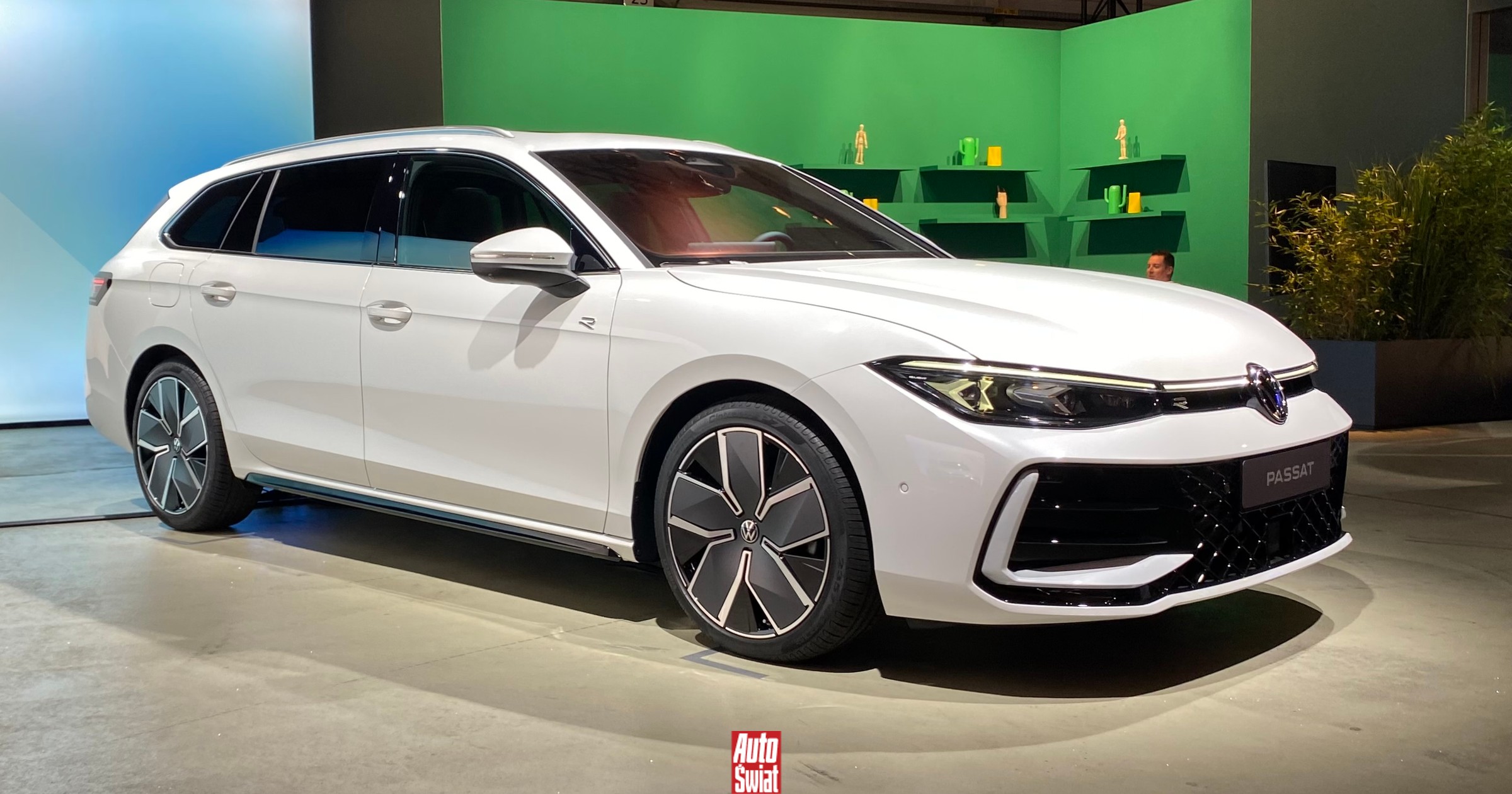 Nowy Volkswagen Passat B9. Są polskie ceny. Nieźle jak na tak duże auto