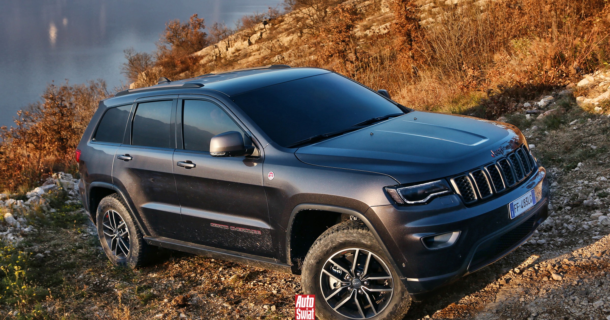 Jeep Grand Cherokee Trailhawk – Wrangler idzie w odstawkę - Auto Świat